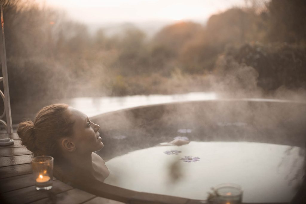 6 Ways Minneapolis Hot Tub Owners Can Enjoy Fall | Cal Spas of MN